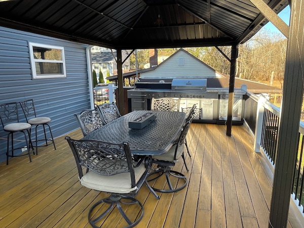 Riverfront 3-bedroom House - Easton, PA