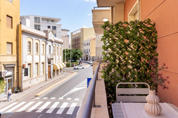 Honeymoon, In The Heart Of Cagliari - Cagliari