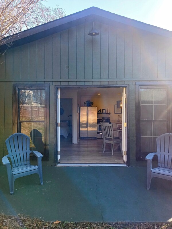 Cottage In The Valley Wood, Comfort, Convenience, Quiet, 15 Minutes For Downtown - Nashville, TN