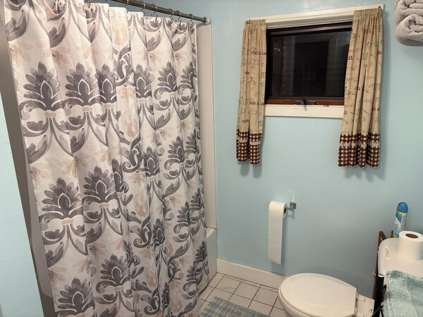 Cozy 2-bed Suite / Studio With Wifi And Ac In Welcoming Lakes Region Bridgton - Denmark, ME