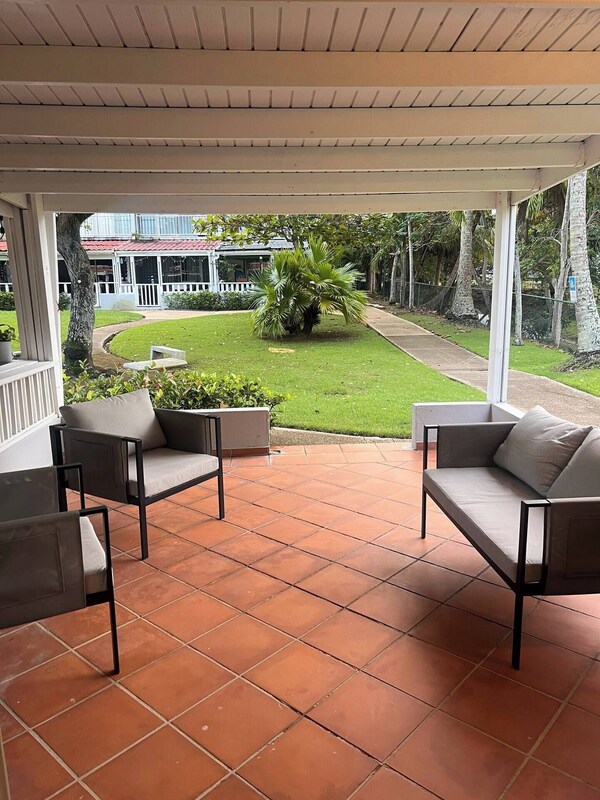 2 Bedroom Dorado Villa With Pool- Walk To The Beach And Restaurants. - Dorado
