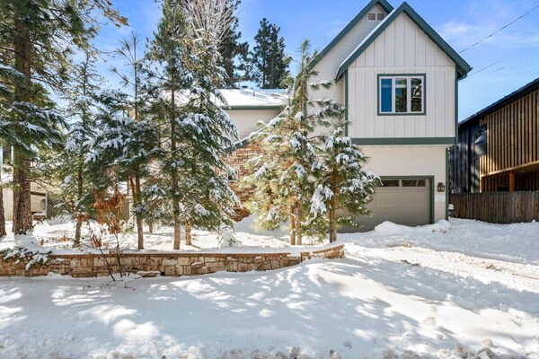 New Serenity Lodge | Base Of Snow Summit | Hottub - Californie