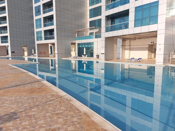 Duplex Spacious 4-bedroom Sunset Sea Views Apartment With Swimming Pool. - Ajman