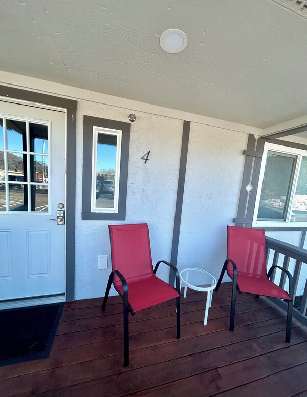 Silver Strike Condo #4 Amazing Location!  Walking Distance To Amenities. - Kellogg, ID