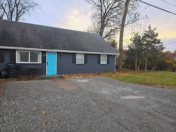 3br/1.5ba Cozy, Affordable Retreat In Columbia, 10-min From Mizzou - Columbia, MO