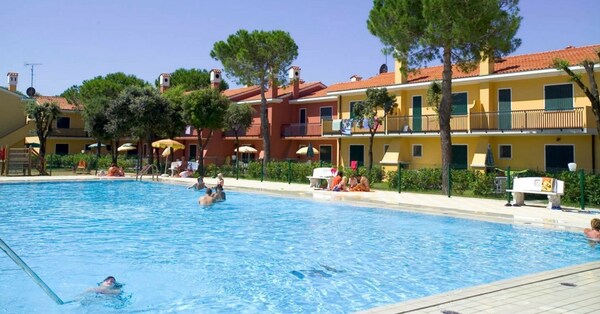 Schöne Und Gemütliche Wohnung Mit Pool Und Garten Von Beahost Rentals - Bibione Pineda