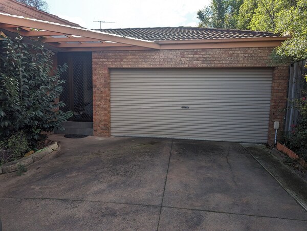Hi-tech Hideaway With Surprises. - Brighton, Australia
