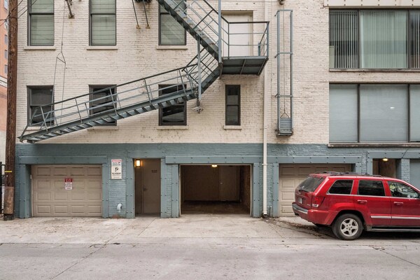 Fourth St. Suite - Garage - Kitchen - Louisville, KY