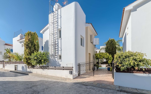 Villa Kos #7 - Charming Paralimni Getaway - Protaras