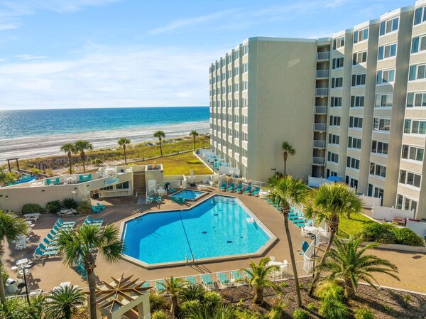 Top Of The Gulf A614 - Beachfront, Pool, Free Round Of Golf Each Day - Panama City Beach, FL