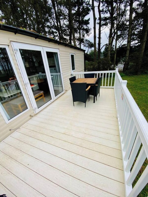 Kresyow Caravan Centre Lounge Caravan At Newquay - Newquay