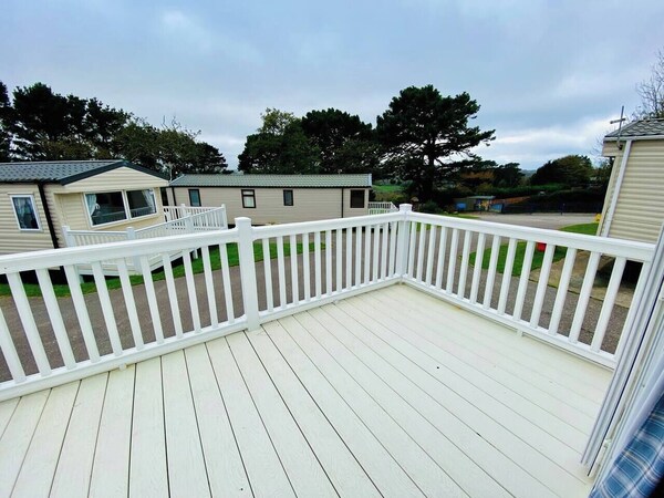 Saffron Fiesta Caravan At Newquay Holiday Park - Newquay