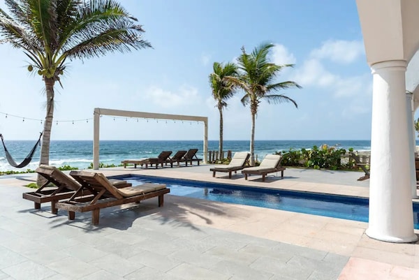 Beautiful Paradise - Beachfront - Chefs Services - Akumal