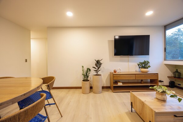 Cozy & Newly Remodeled 2br Apt Steps From Provenza - 메데인