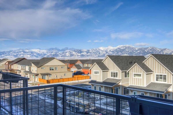 New Outdoor Escape Wirth Mountain Views - Bozeman, MT