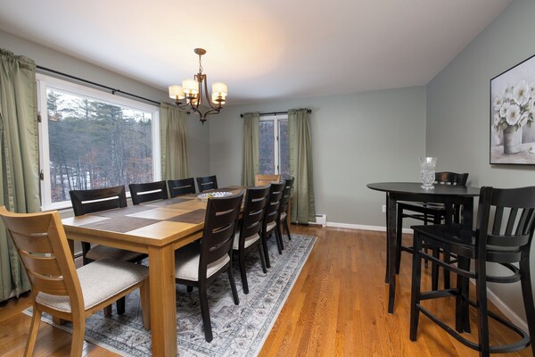 Spacious And Cozy Adirondack Home Just Minutes To Lake George And Gore Mountain - State of New York