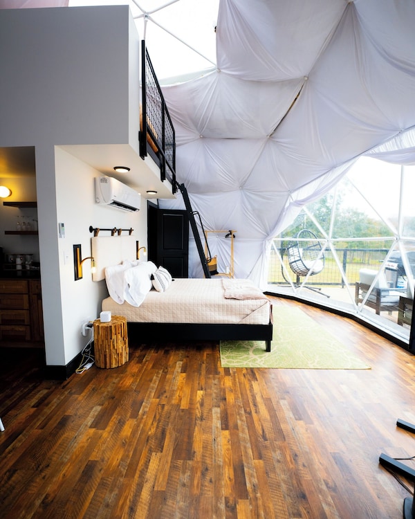 Luxury Geodesic Dome: Hot Tub & Lake Views - Alabama