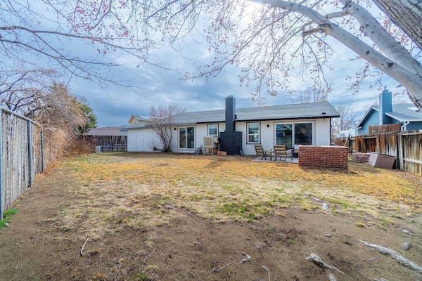 Cozy Family Haven In Sparks - Pet Friendly - Fenced Yard - 스파크스