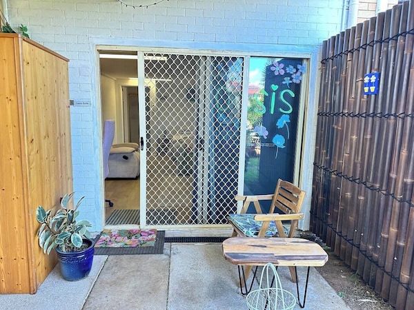 Oasis Suite- Close To Airport (Sleep 5 People) - Virginia