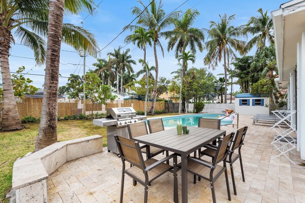 Charming 3bdr Villa W/ Private Pool & Spacious Backyard In Hollywood - Hollywood, FL