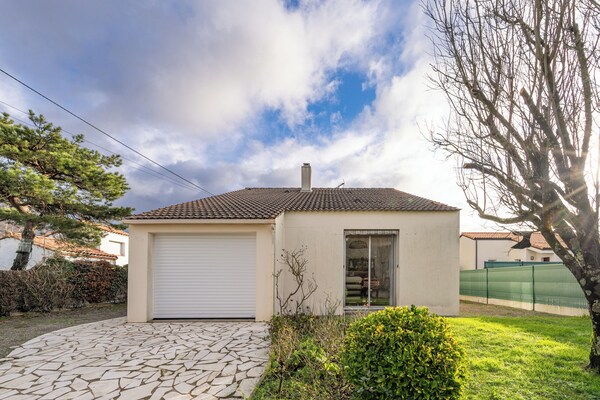Villa Avec Terrasse Privée, Jardin Privé Et Wi-fi - La Bernerie-en-Retz