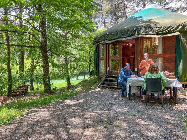 Cabine "La Contemporaine" Avec Terrasse Privée, Jardin Partagé Et Climatisation - Auvergne