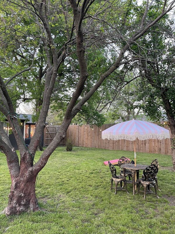 Charming 125year Old Victorian  3-bedroom House In Fabulous Broken Arrow - Broken Arrow, OK