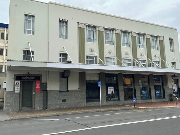 Glamorous Getaway - Art Deco Apartment - Havelock North