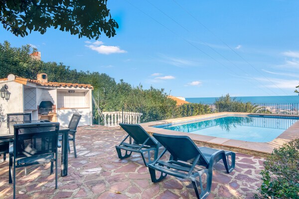 Villa 'áNgela' Con Vistas Al Mar, Wi-fi Y Aire Acondicionado - Denia