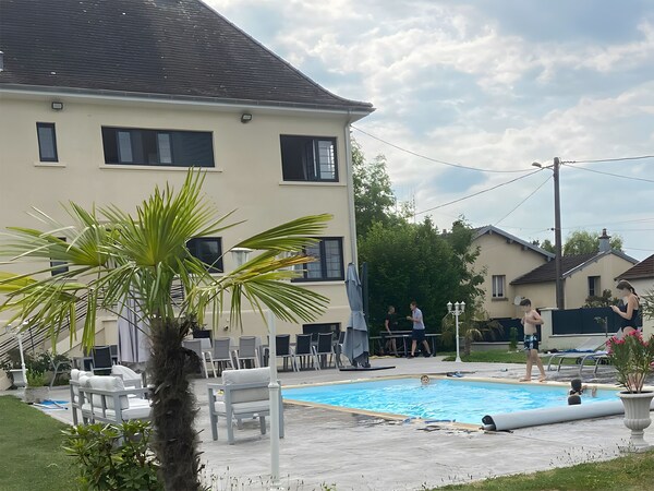 Villa Familiale "Bienvenue à La Saone" Avec Piscine Chauffée, Jardin Et Activités Pour Tous - Haute-Saône