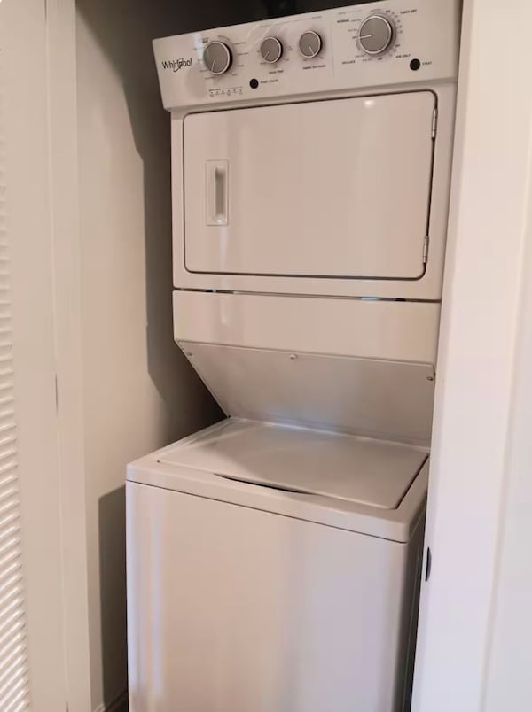 Charming 2 Bedroom Apartment With Wifi, Fitness Room In Fabulous London - Choctaw Lake, OH