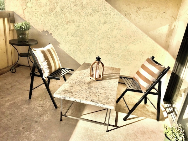 Cozy 1 Bed/1 Bath Condo Laundry Inside, Wireless, Great Location!\n - San José