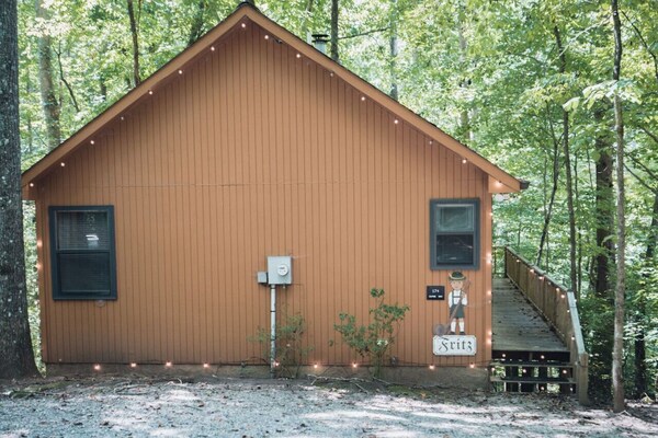 Awe-inspiring Views, Fireplace, Patio & King Bed! - Young Harris, GA