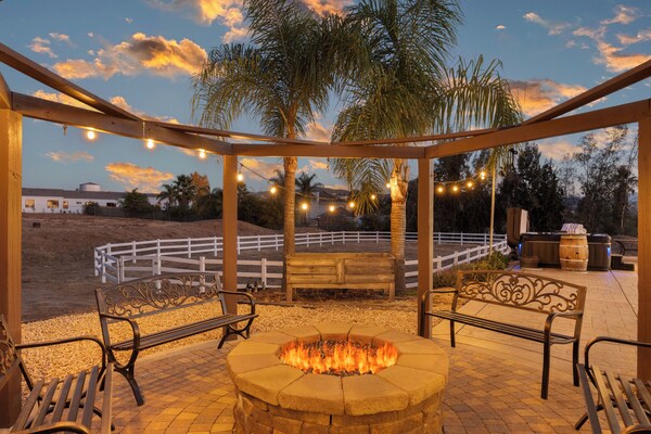 Bordeaux | Private Pool, Hot Tub & Game Room Near Temecula Vineyards - Temecula, CA