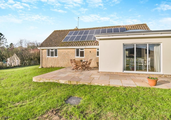 Orchard End - Trois Chambres Maison, Couchages 7 - Bridport