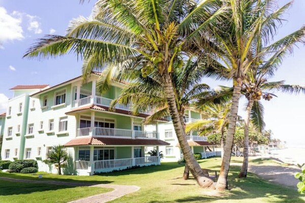 Q-3a Beachfront 2-storey Penthouse - Cabarete