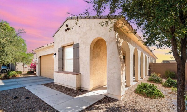 Spacious 4-bedroom House With Pool, Wifi And Ac In Brilliant Buckeye - Buckeye, AZ