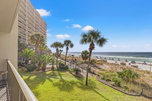 Relax In Style  Oceanfront Commodore 209  Plus Vip Beach Access - Panama City, FL
