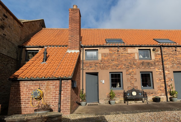 Two Bedroom Cottage In The Heart Of Beadnell - Bamburgh
