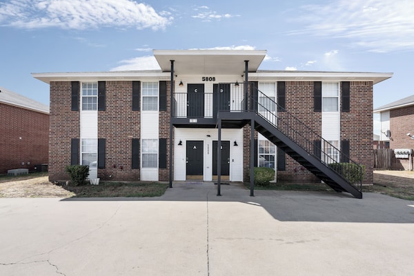 Charming 2-bedroom Apartment With Wifi, Ac In Fantastic Killeen - Killeen, TX