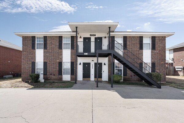 2-bedroom Apartment In Delightful Killeen With Wifi, Ac - Killeen, TX