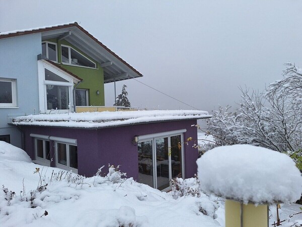 Appartement-salle De Bain Privée Séparée-design-vue Sur Jardin-wachsam - Calw