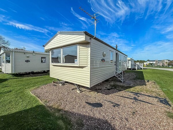 Homely 8 Berth Caravan At Sunnydale In Lincolnshire Ref 35069s - Mablethorpe