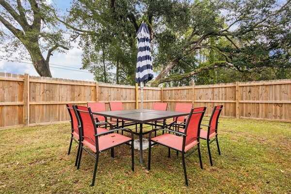 Charming 3-bedroom Cottage With Wifi And Ac In Foley - Foley, AL