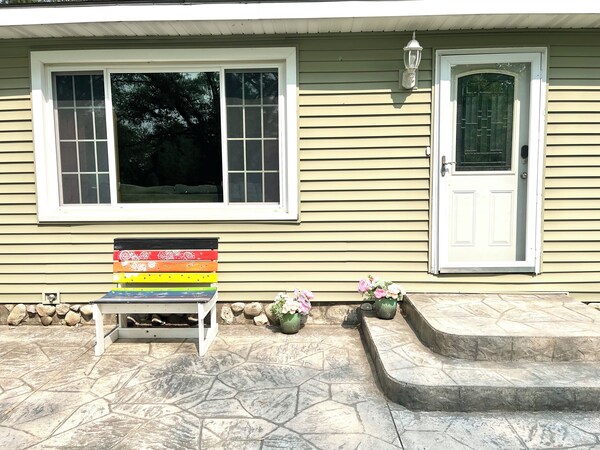 Near Cmu And Casino With Hot Tub, Gym, Fireplace - Mount Pleasant, MI