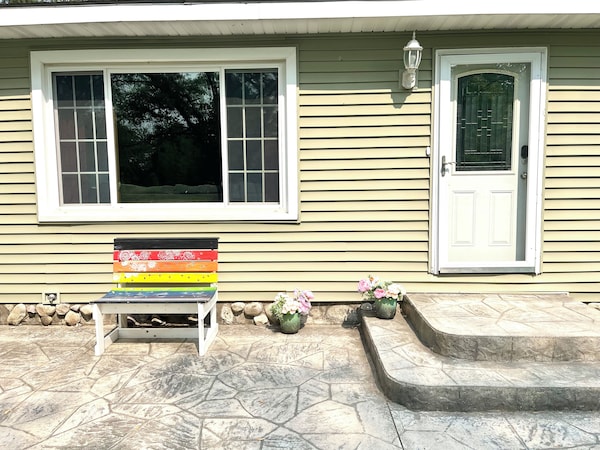 Near Cmu And Casino With Hot Tub, Gym, Fireplace - Mount Pleasant, MI