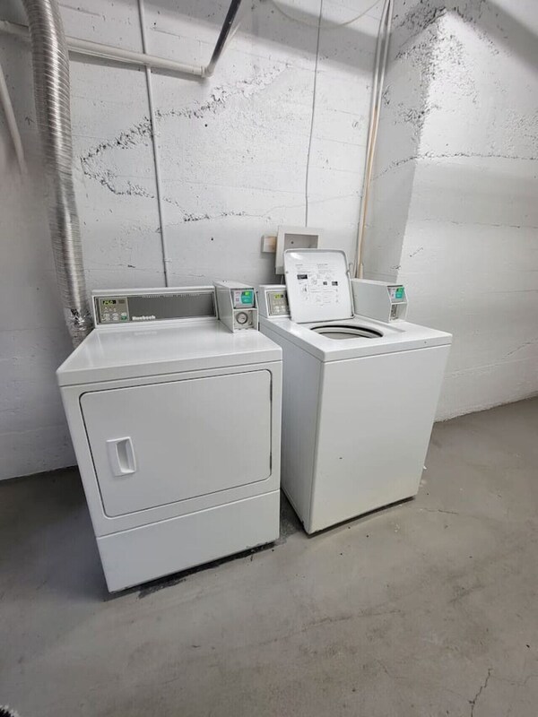 Furnished Studio W/kitchenette  Near Downtown - Brossard