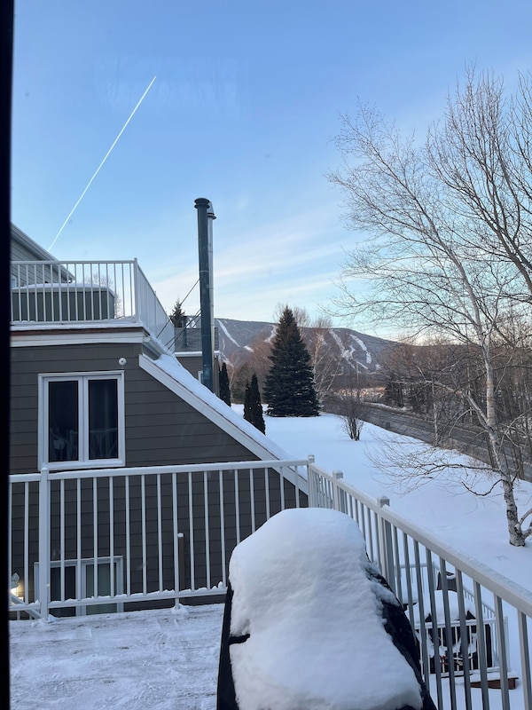 Welcome To Montoasis \Nyour Peaceful Retreat In The Heart Of Beaupré, Québec - Beaupré