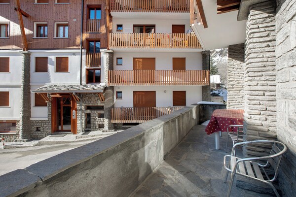 Apartment 'Courmayeur 3v21' With Mountain View, Balcony And Wi-fi - La Thuile