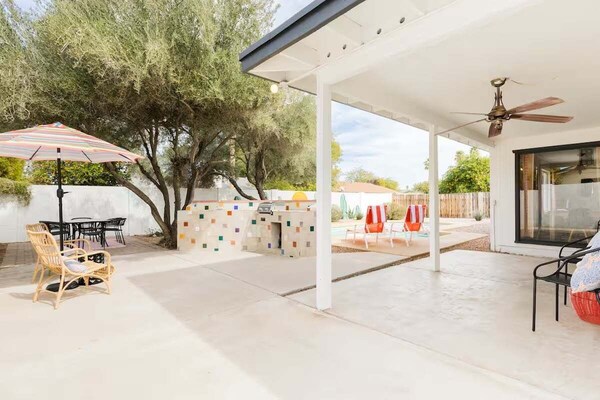 The Desert Getaway: Spacious Home With Pool & Game Room! - Chandler